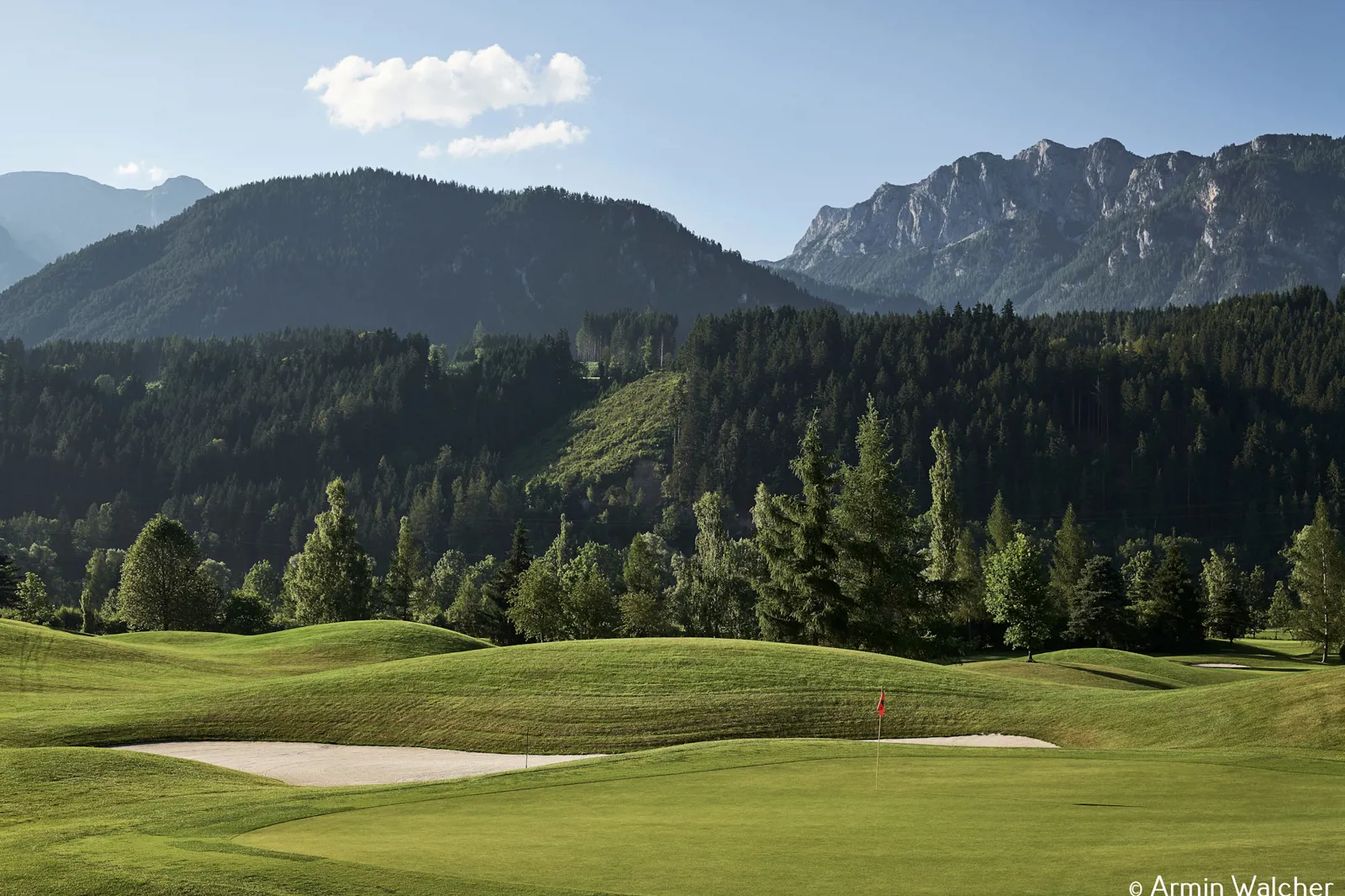 Playing golf in the Alps | Summer holiday with Alpeffect Hotels